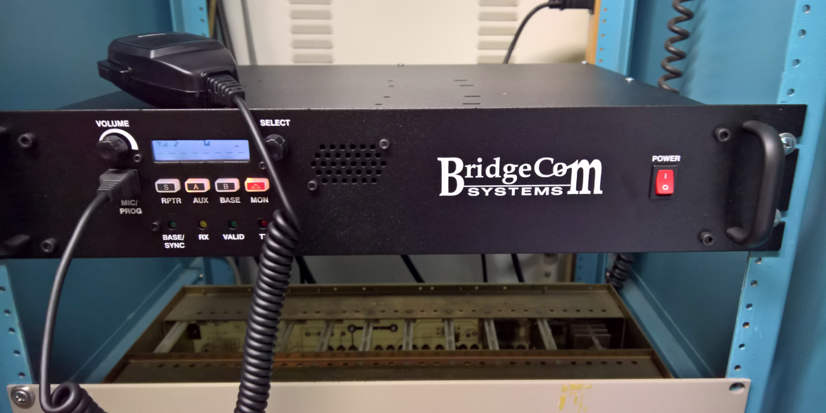 Lake Washington Ham Club Installs New BCR-220 Repeater — BridgeCom Systems