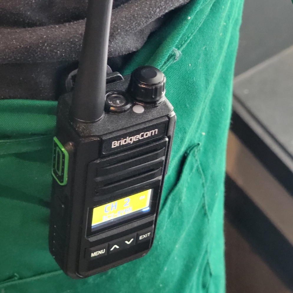 NEW! BridgeCom MV-65 Rugged Waterproof Heavy Duty Metal-Frame Walkie T ...